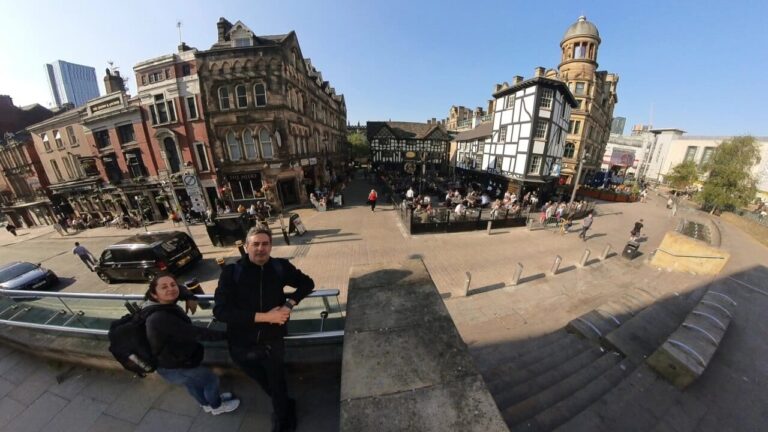 Shambles Square y los 2 pubs más antiguos de Manchester